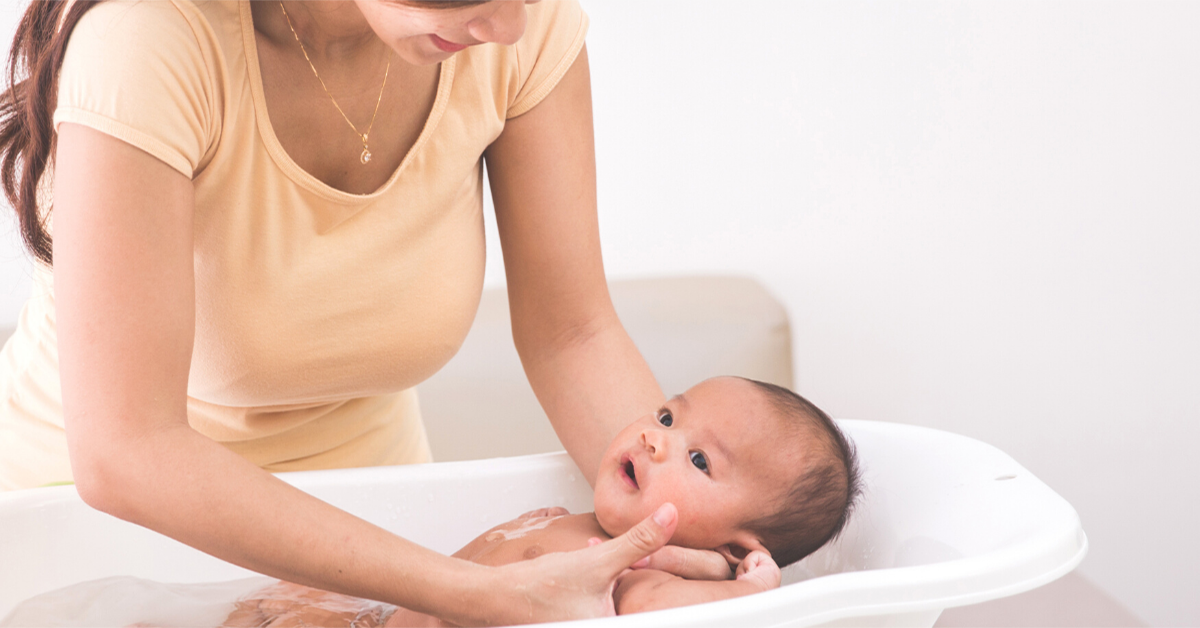 Saat-saat “Baby Bathtime” Sebenarnya Bukan Sekadar Memandikan Si Manja ...