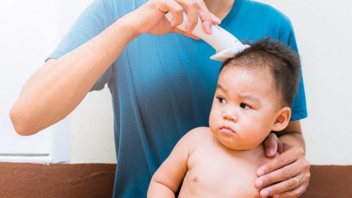 Cukur Rambut Bayi: Panduan Lengkap Kepada Ibu Bapa
