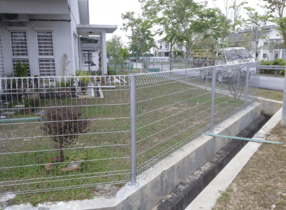 15 Jenis Design Tembok Pagar Rumah Yang Moden & Terkini (2025)