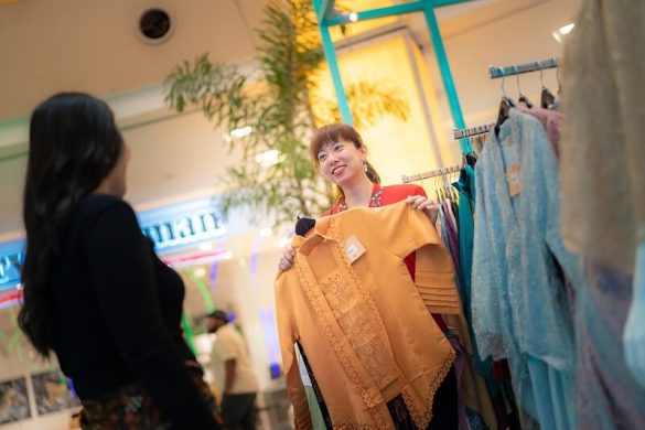 Keindahan Cahaya Raya Yang Meraikan Semua Termasuk Yang Istimewa, Hanya ...