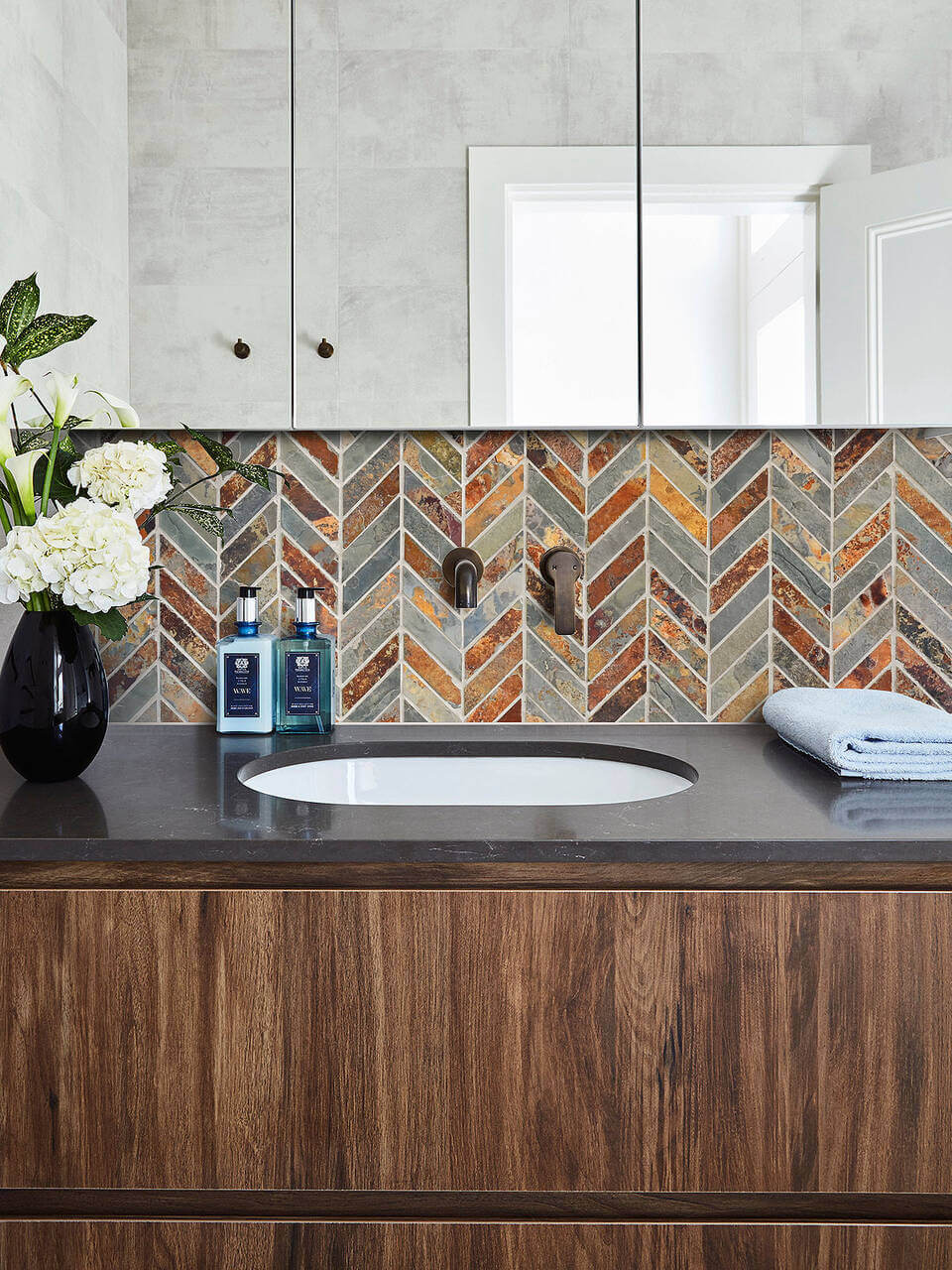 8 Jenis Jubin Mozek Bilik Air dan Tips Pilih Mozek Berkualiti (2025)