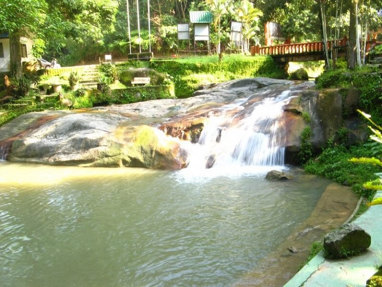 TOP 15 Tarikan Popular Air Terjun di Kedah Yang Paling BEST!