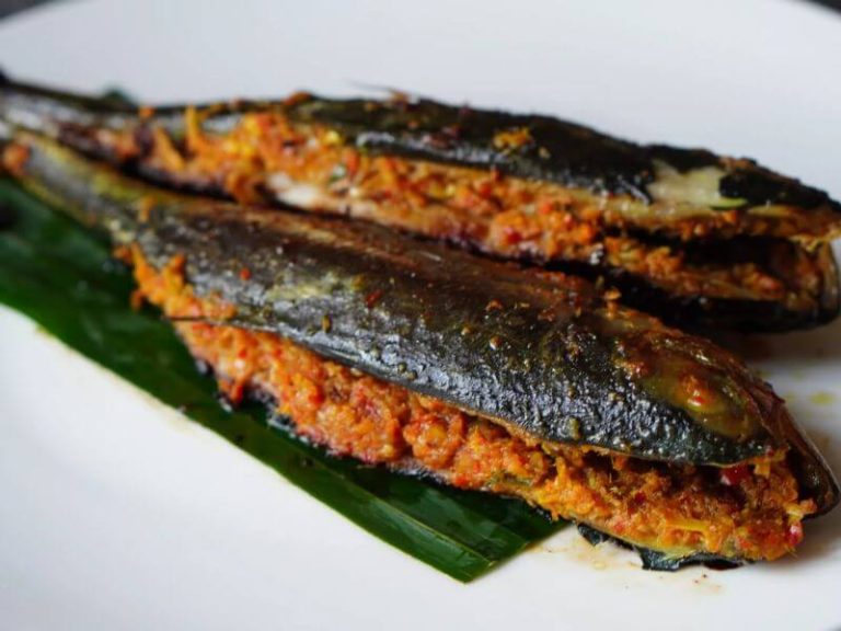 Resipi Cencaru Sumbat Menu Berbuka yang Mudah dan Sedap