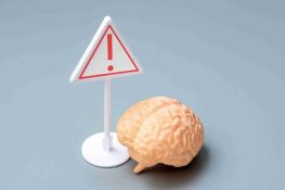 Mengapa Kita Boleh Menjangkiti Kayap Ular? Memahami "Herpes Zoster"