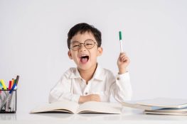 Mengapa Kita Boleh Menjangkiti Kayap Ular? Memahami "Herpes Zoster"